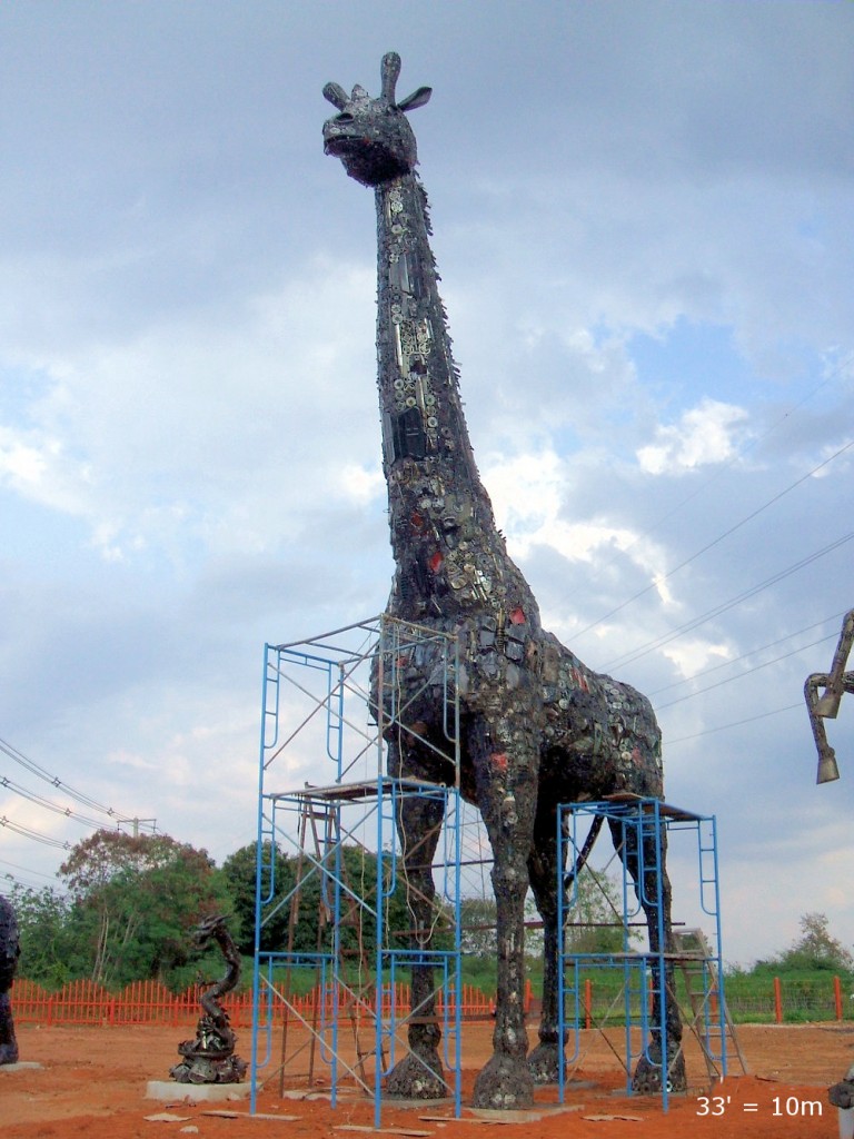 Recycled Metal Sculpture – Giraffe – by Tom Samui | Mobile Sculpture ...